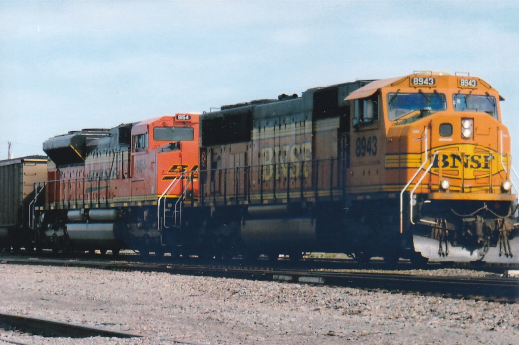 BNSF 8943 East